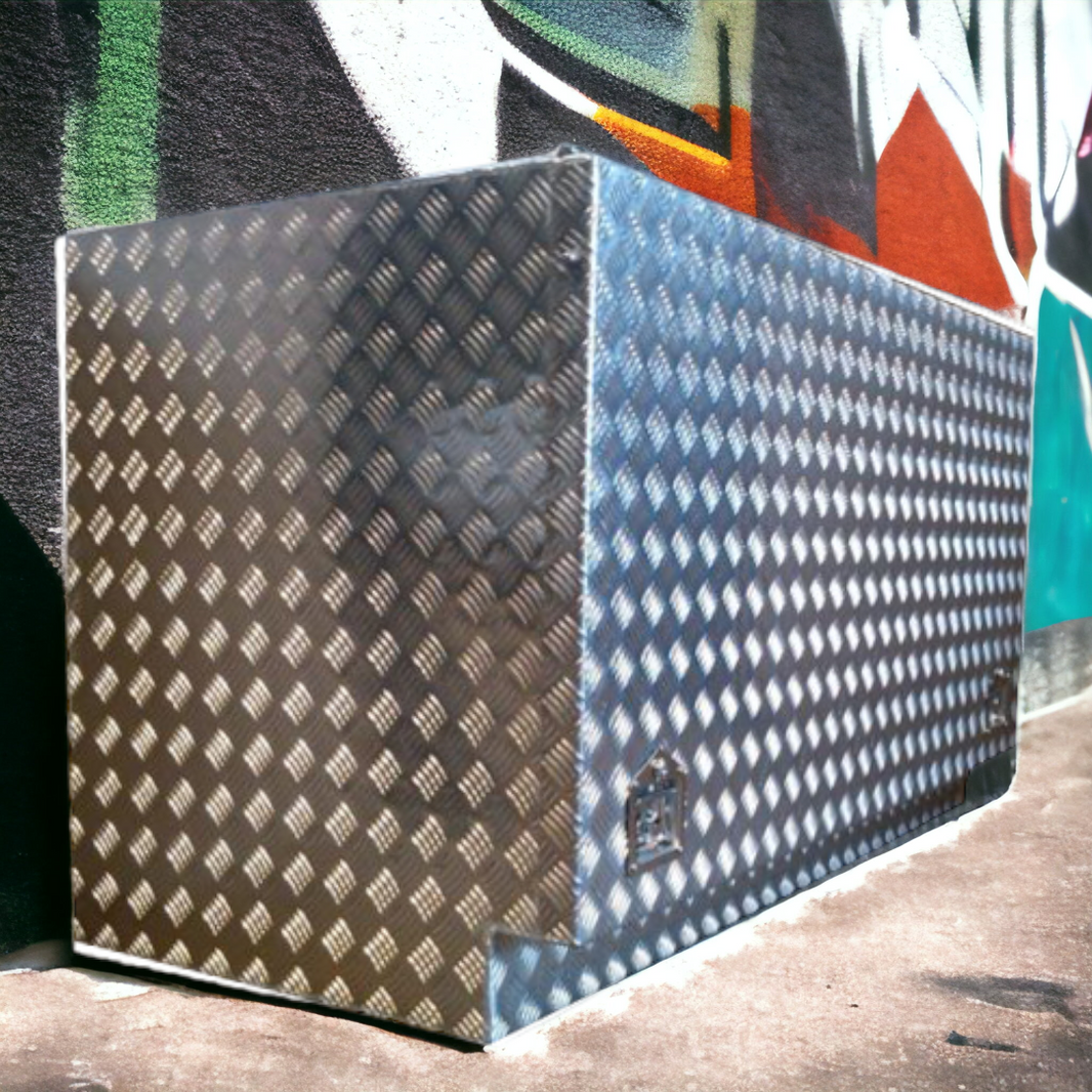 Metallics UK - Bespoke Steel and Aluminium Storage Boxes
